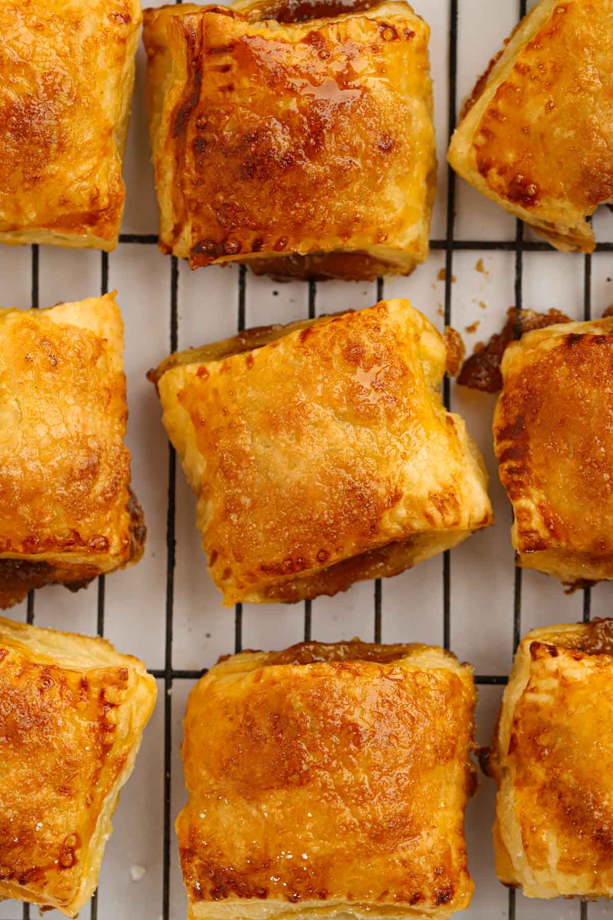 Puff Pastry Mince Pies Recipe - Just 4 Ingredients!