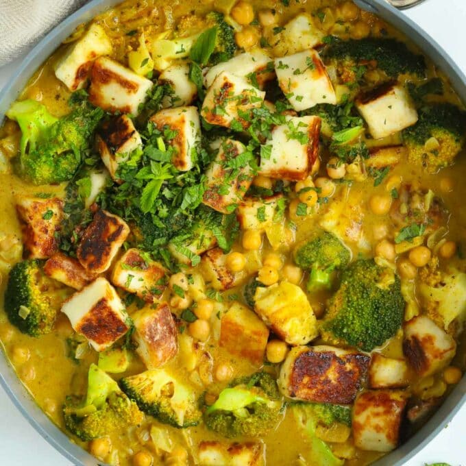 Halloumi Pasta {15 Minute Meal}