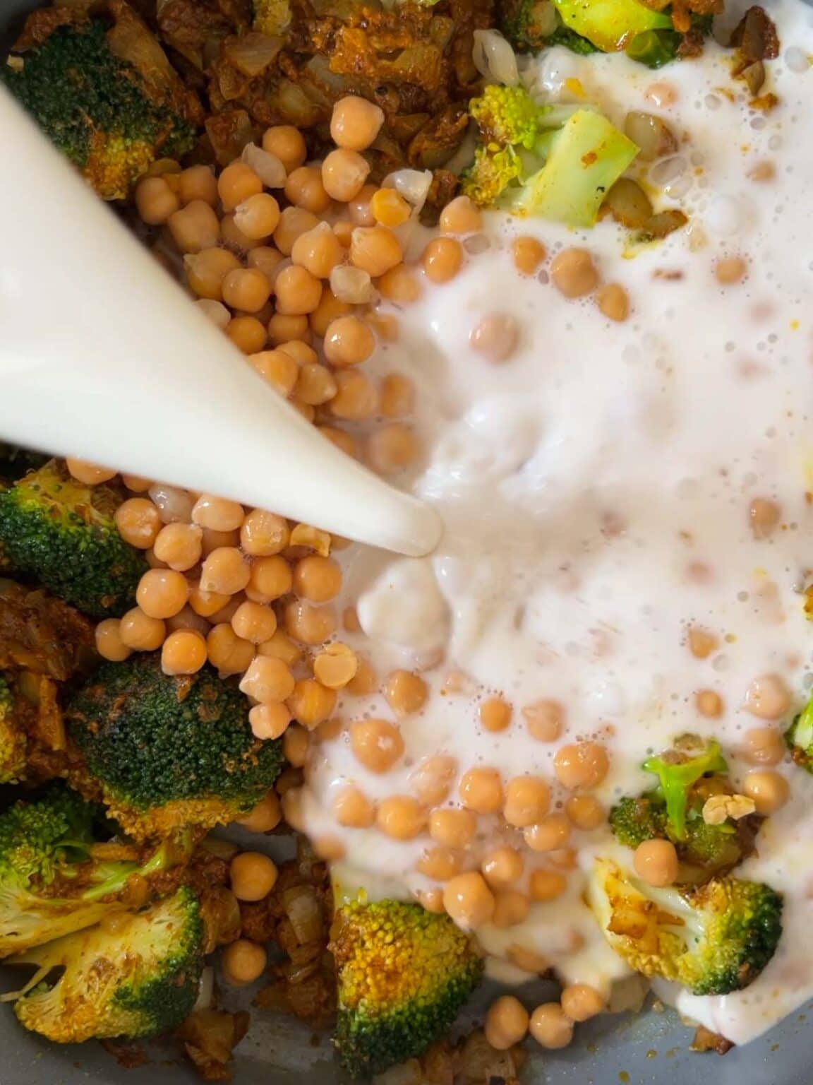 Halloumi Curry {30 Minute Meal}