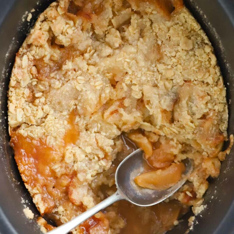 Apple Crumble {Classic Easy Recipe}