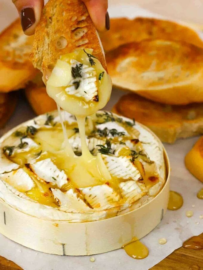 Baked Camembert {The Ultimate Guide!}
