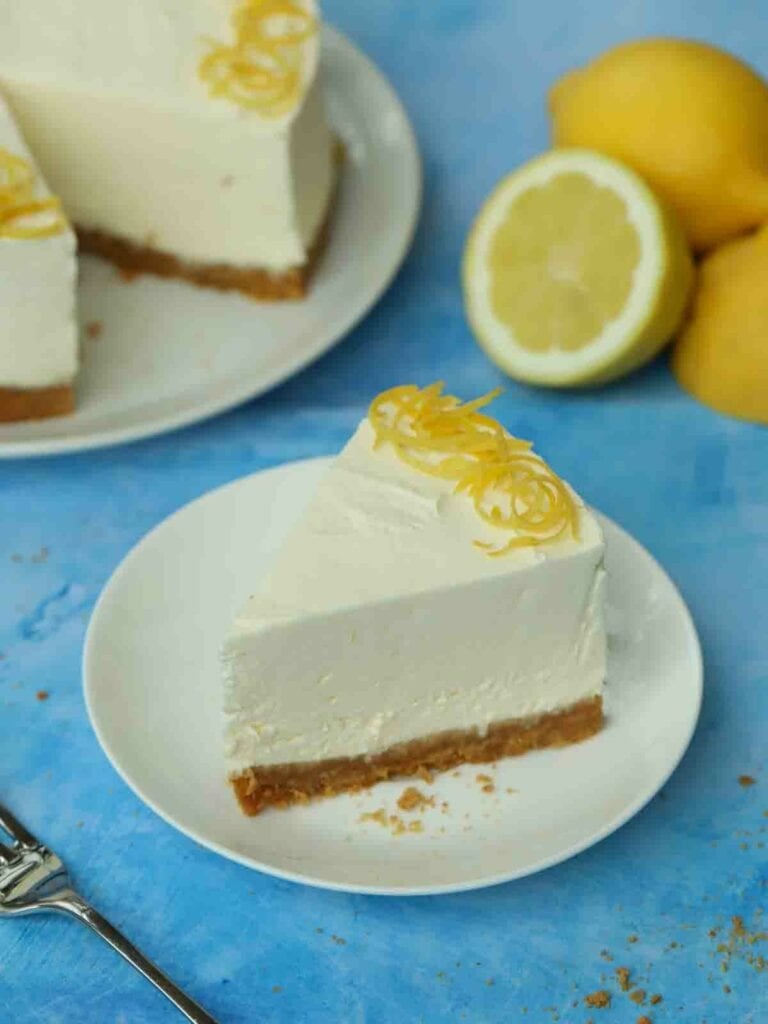 No Bake Lemon Cheesecake {6 Ingredient Recipe}