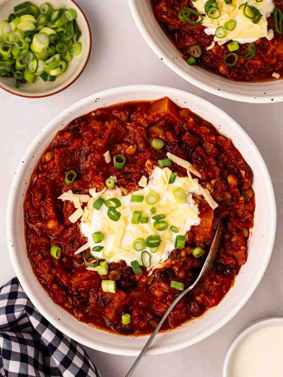 Vegetarian Chilli {Easy & Delicious!}