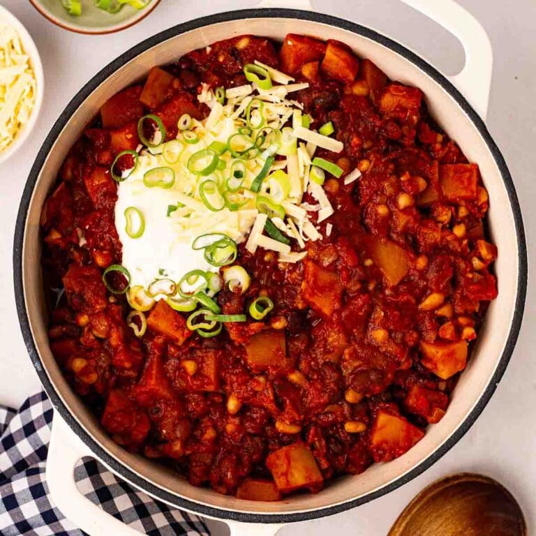 Vegetarian Chilli {Easy & Delicious!}