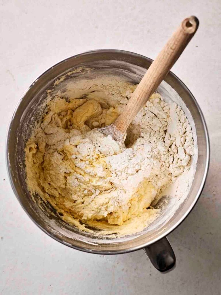 Classic Victoria Sponge Cake Recipe