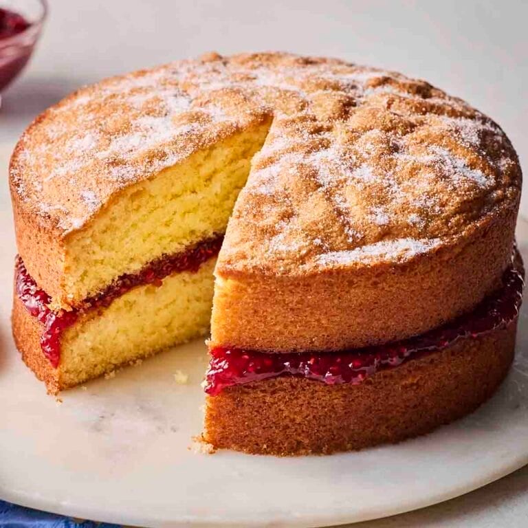 Classic Victoria Sponge Recipe