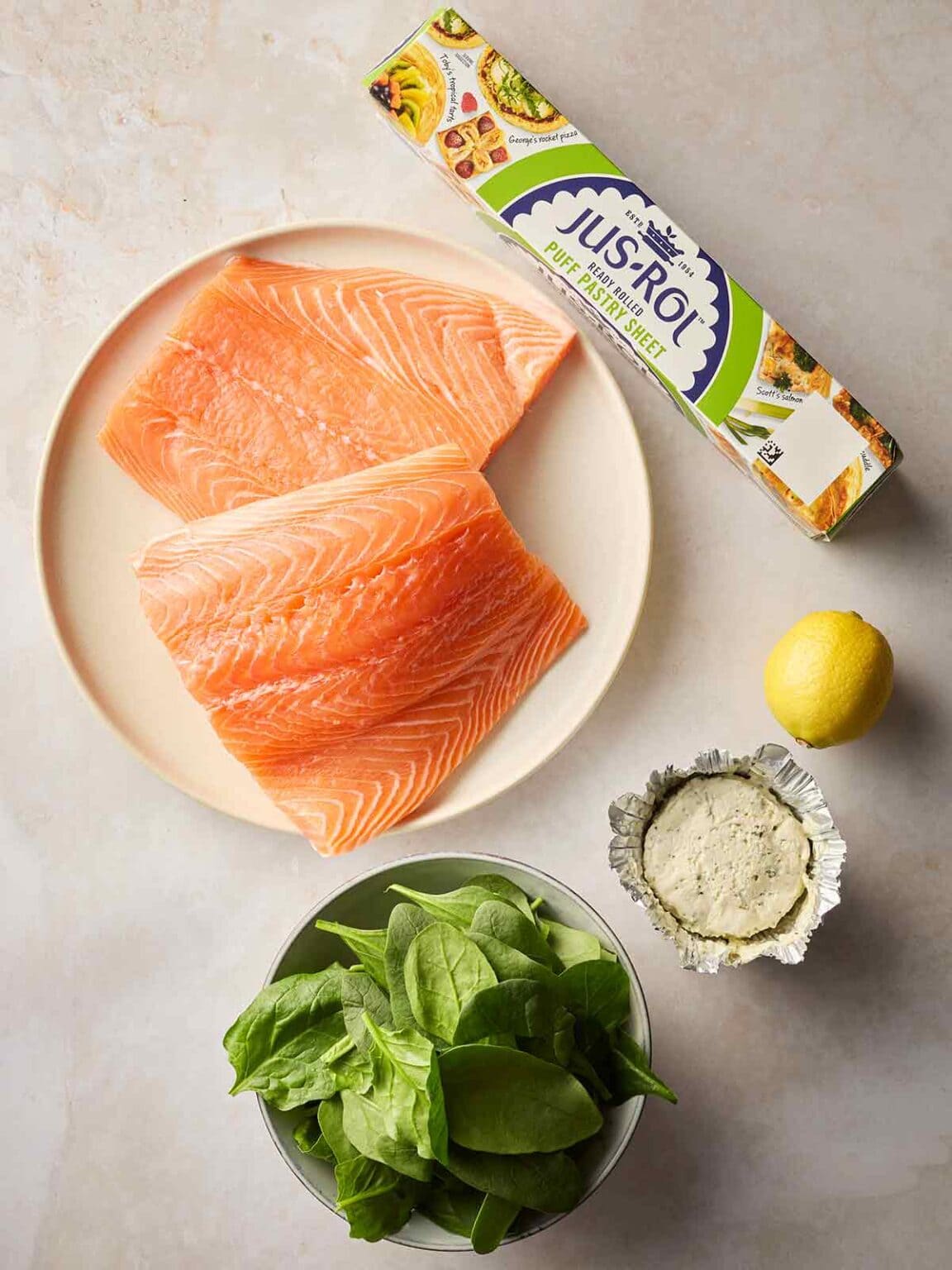 Salmon en Croûte {Just 6 Ingredients!}